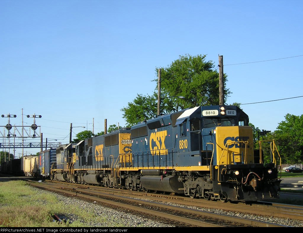 CSXT 8810 On CSX Q 507-17 Southbound